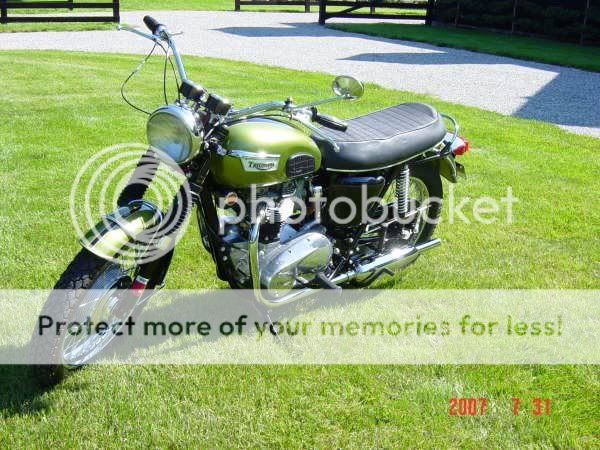 Classic Triumph in NYC | Triumph Rat Motorcycle Forums