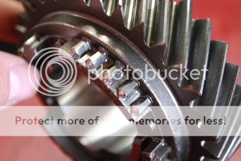 Rebuilding T5z with faceplated G-Force gear set | Ford Muscle Cars Tech ...