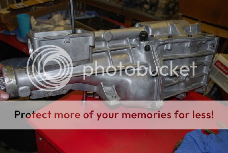 Rebuilding T5z with faceplated G-Force gear set | Ford Muscle Cars Tech ...