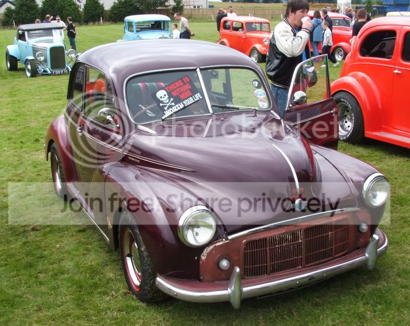 1952 split window morris minor
